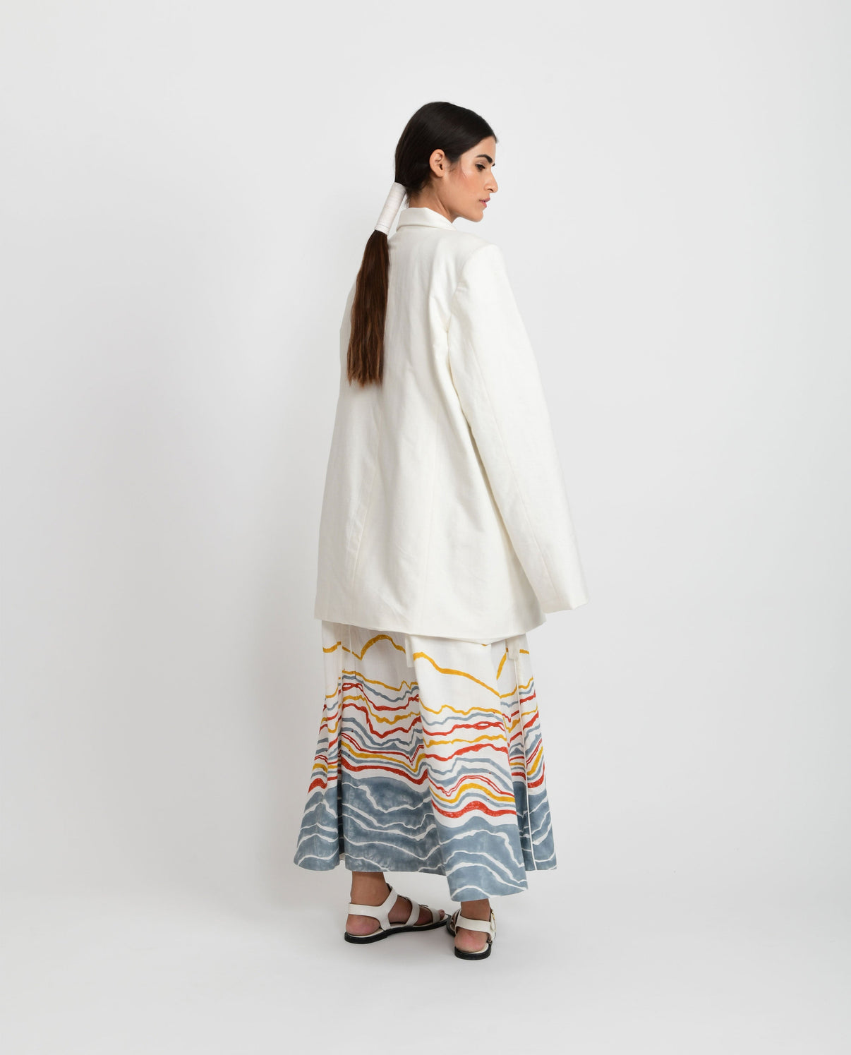 White Oversized Sand Coat – Kamakhyaa